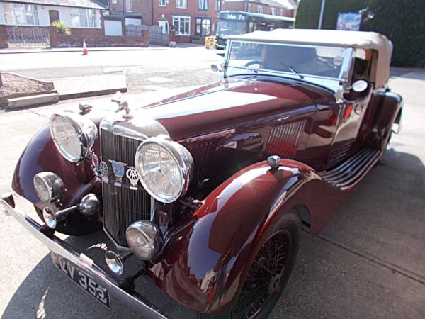 Kult Kars – We specialise in Fully restored Classic British Cars.